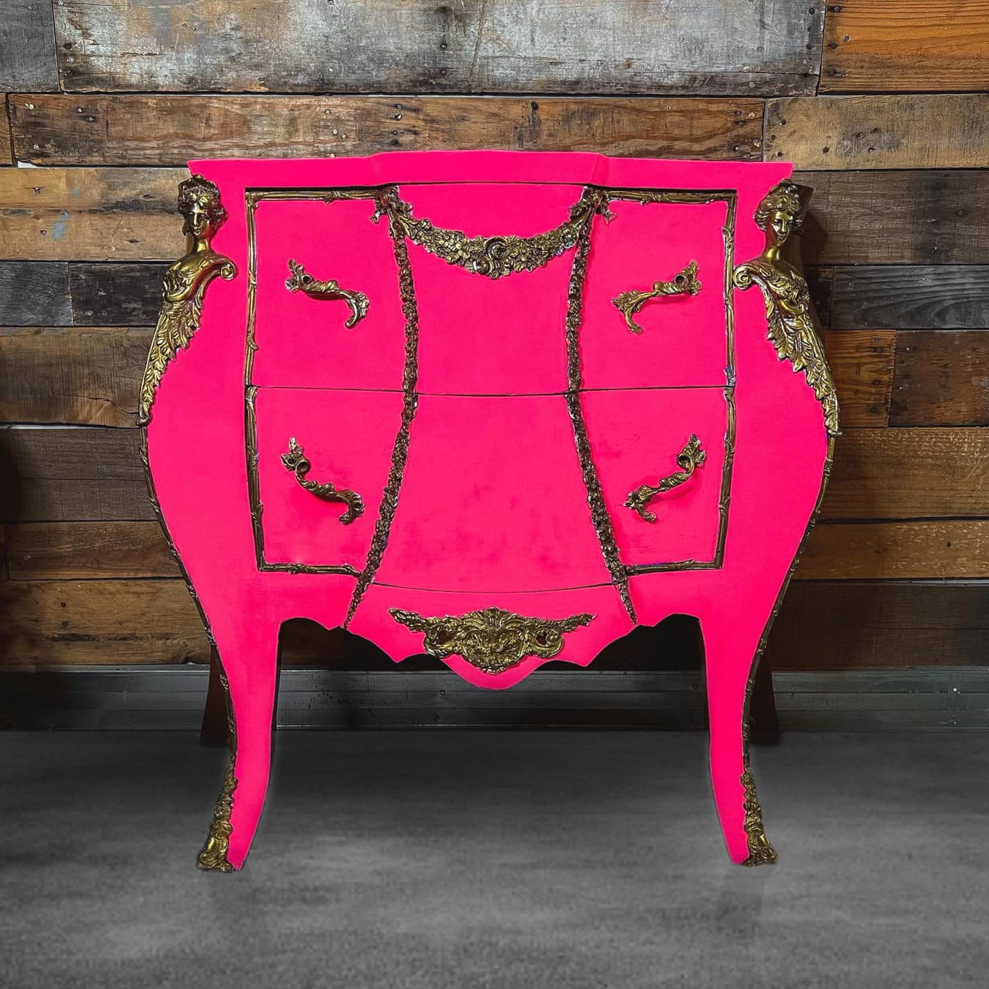 Graffiti Pop – Girl Gang Clay and Chalk Paint – Paint